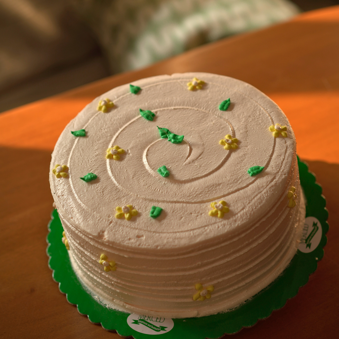 Daisy Cake – Merced Bakehouse